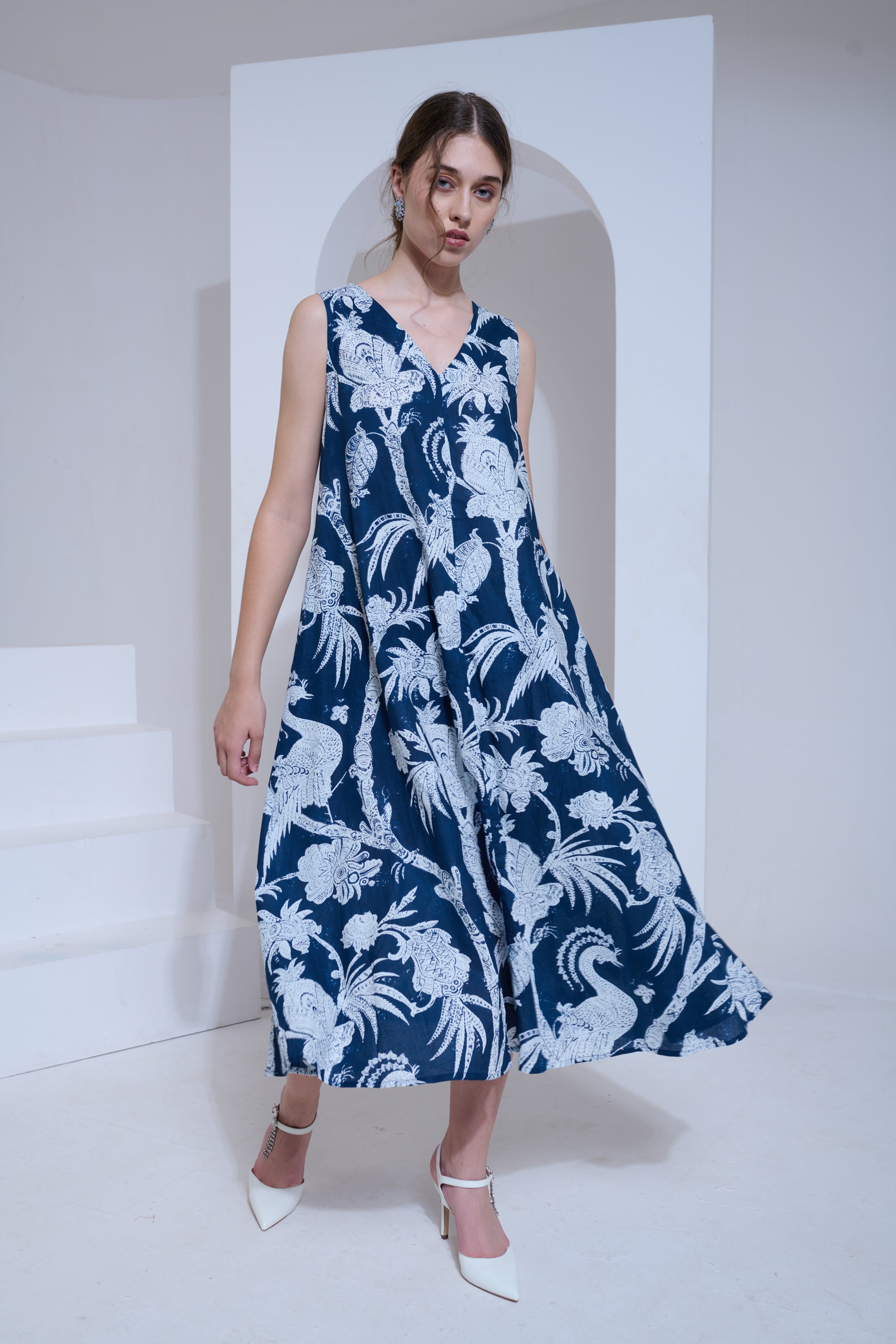 Peacock Garden Blue Flared Dress – The Quince Life